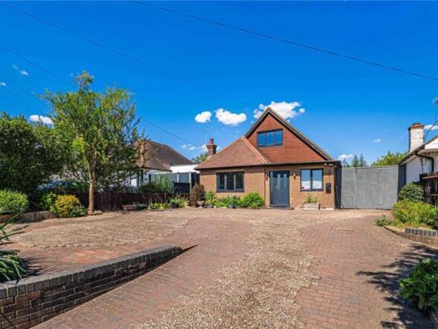 5 bedroom house for sale in Colney Heath Lane, St. Albans, Hertfordshire, AL4
