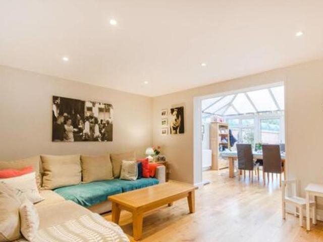 3 Bedroom House For Sale In Canary Wharf, London