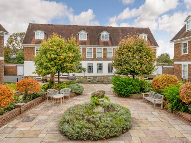 3 bedroom house for sale in Church Road, Wimbledon, South West London, SW19