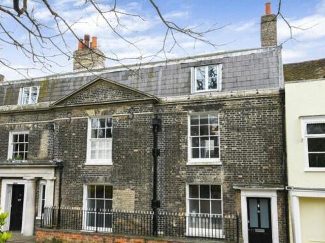 3 Bedroom House For Sale In Chelmsford, Essex