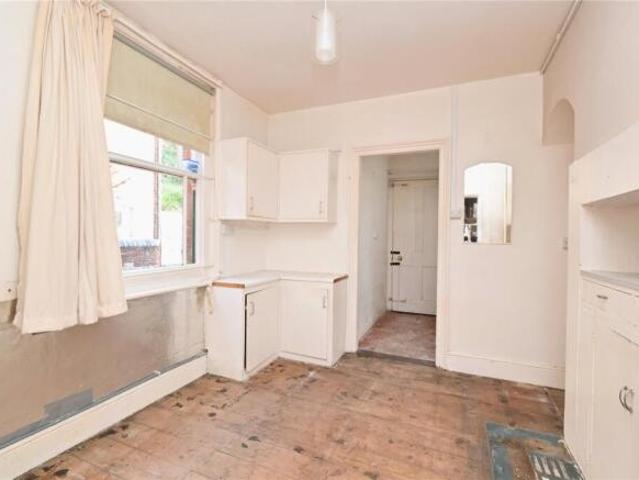 3 bedroom house for sale in Chequers Road, Basingstoke, Hampshire, RG21
