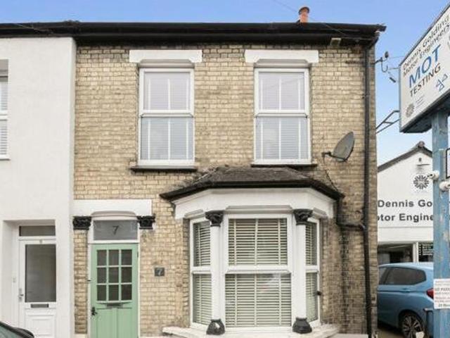 3 Bedroom House For Sale In Chingford