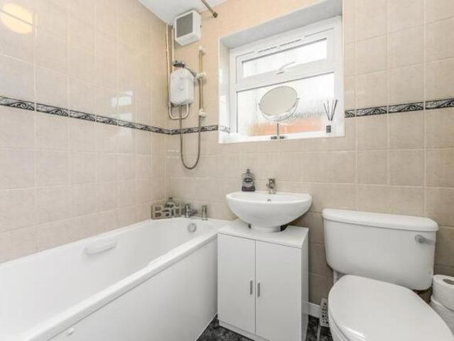 3 bedroom house for sale in Chivers Road, Chingford, E4