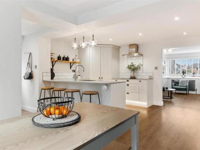 3 bedroom house for sale in Albany Road, Lymm, WA13