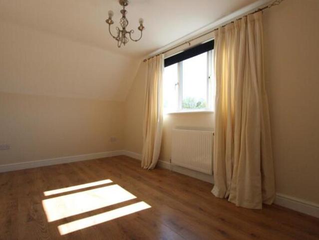 3 bedroom house for sale in Balmoral Road, Kingsdown, CT14