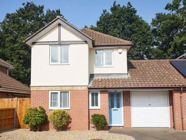 3 bedroom house for sale in Barberry Close Taverham Norwich NR8