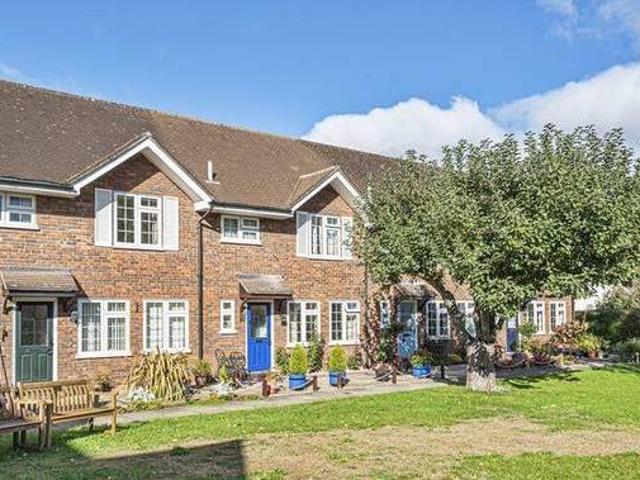 3 bedroom house for sale in Barton End Alton GU34