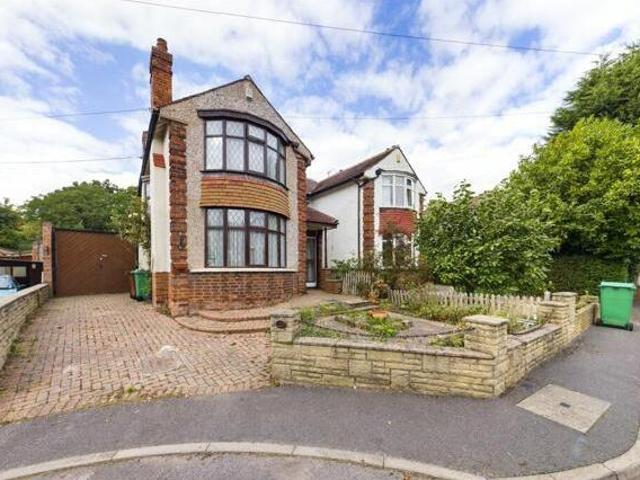 3 Bedroom House For Sale In Beeston, Nottingham