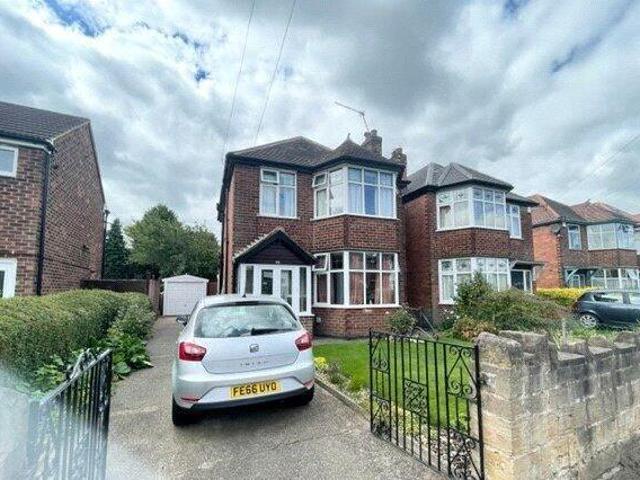 3 Bedroom House For Sale In Beeston, Nottingham