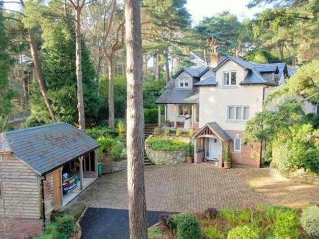 3 bedroom house for sale in Bingham Avenue Evening Hill Poole BH14