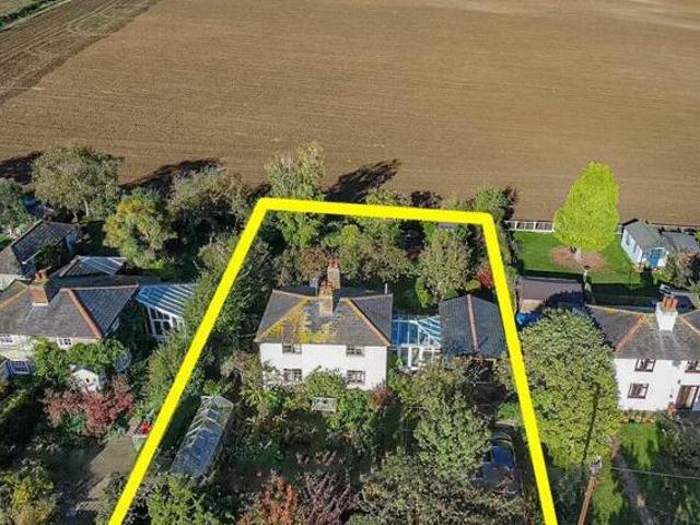 3 Bedroom House For Sale In Bradwell on sea