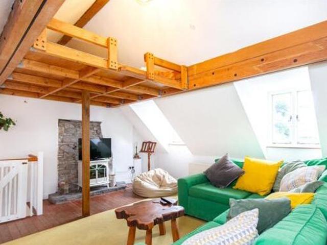 3 Bedroom House For Sale In Bristol