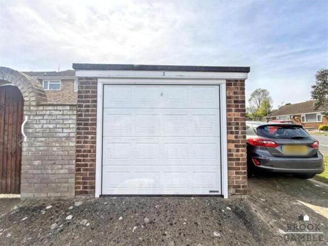 3 bedroom house for sale in Browning Walk, Eastbourne, BN23
