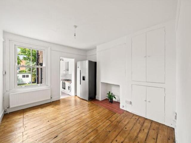 3 bedroom house for sale in George Road, Guildford, GU1