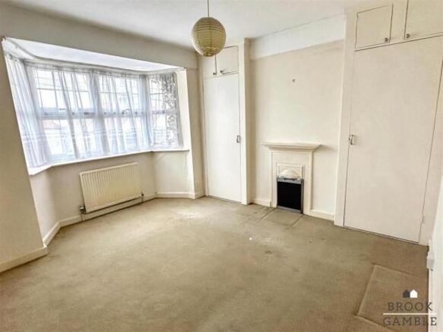3 bedroom house for sale in Downs Avenue, Eastbourne, BN20
