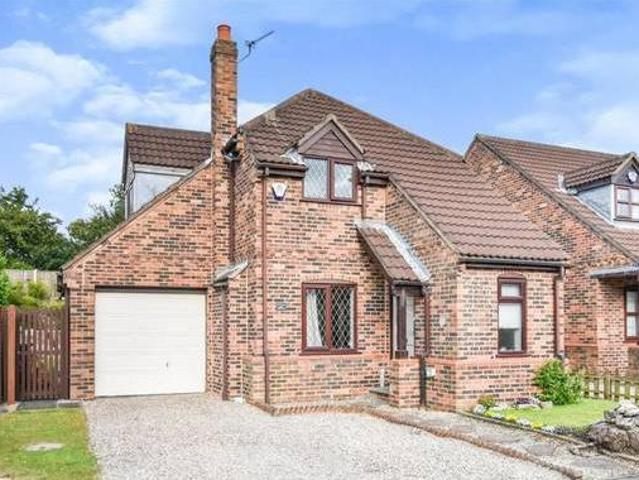 3 bedroom house for sale in Danes Court Riccall York YO19