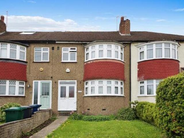3 Bedroom House For Sale In East Barnet, Barnet