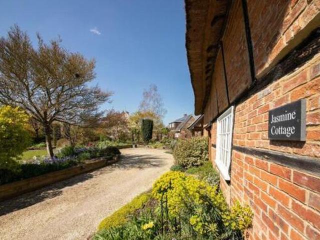 3 Bedroom House For Sale In East Hanney