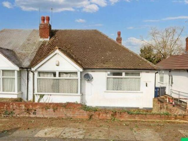 3 Bedroom House For Sale In Edgware