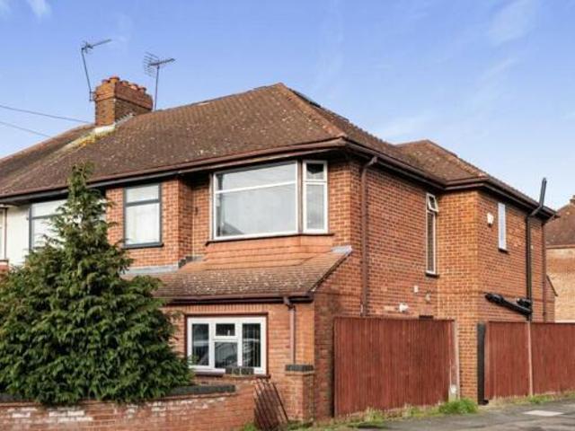 3 Bedroom House For Sale In Edgware