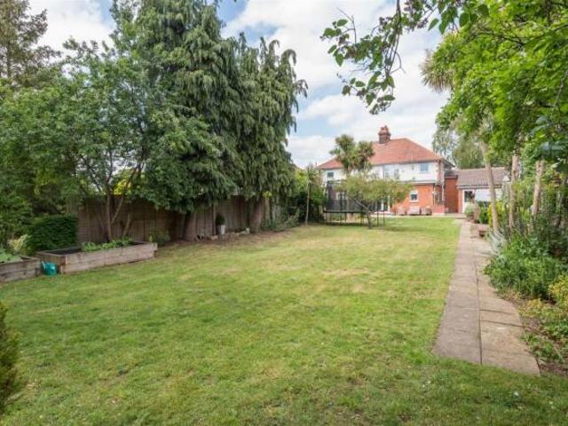 3 bedroom house for sale in Foxhall Road, Ipswich, IP3