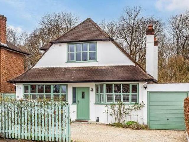 3 Bedroom House For Sale In Fetcham