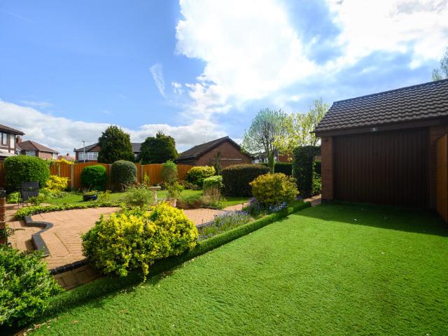 3 bedroom house for sale in Freckleton Close, Great Sankey, Warrington, Cheshire, WA5