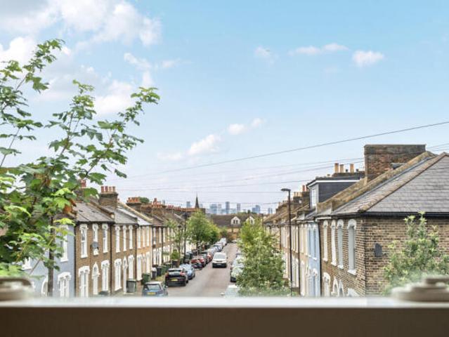 3 bedroom house for sale in Kneller Road, London, SE4