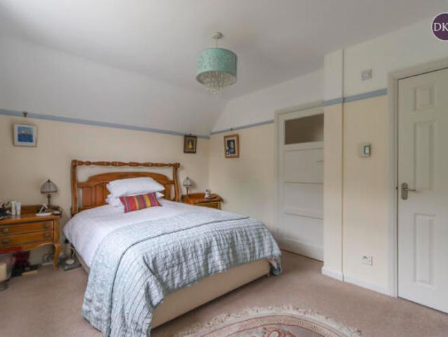 3 bedroom house for sale in Hazel Road, Park Street, AL2