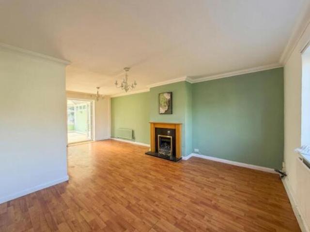 3 bedroom house for sale in Harlow Park Drive, Harrogate, HG2