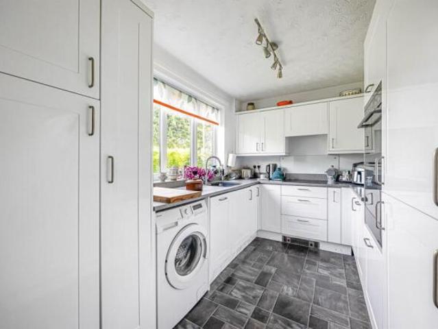 3 bedroom house for sale in Hewett Close, Caversham Heights, Reading, RG4