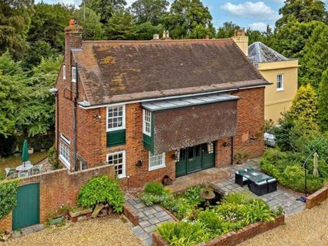 3 Bedroom House For Sale In Hitchin, Hertfordshire