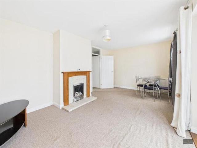 3 bedroom house for sale in Iolanthe Drive, Exeter, EX4