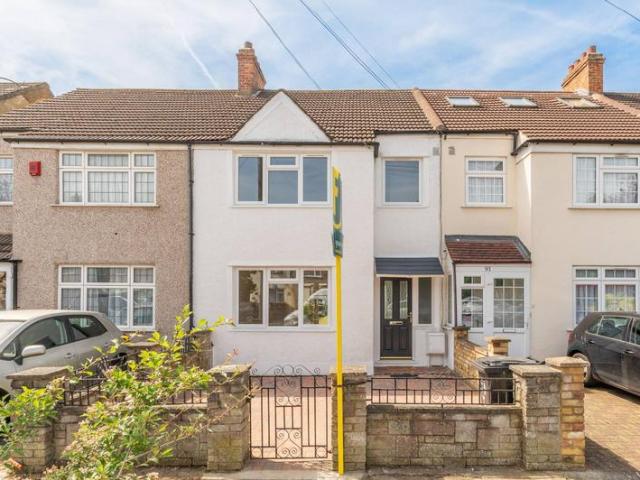 3 Bedroom House for Sale in Longthornton Road