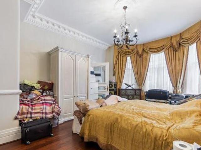 3 Bedroom House For Sale In London