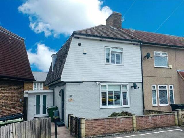 3 Bedroom House For Sale In London
