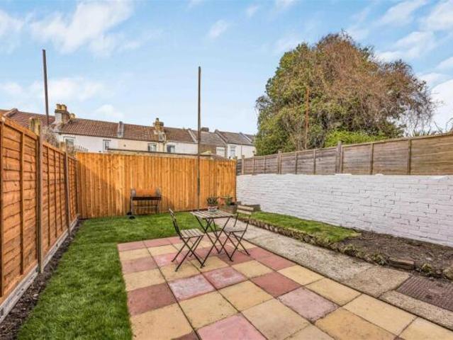 3 bedroom house for sale in Lawrence Road, Southsea, PO5