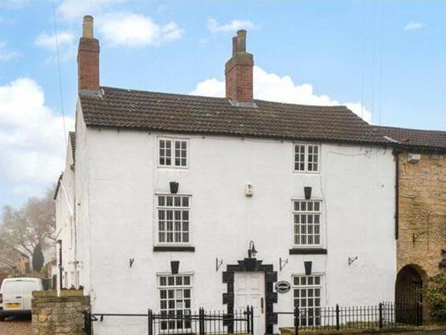 3 Bedroom House For Sale In Leeds, West Yorkshire