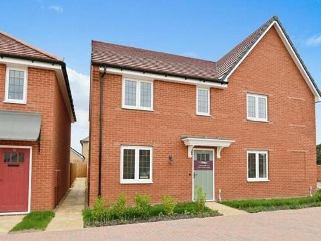 3 Bedroom House For Sale In Little Paxton