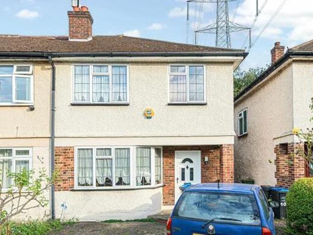 3 Bedroom House For Sale In Mitcham