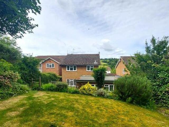 3 Bedroom House For Sale In Middle Assendon