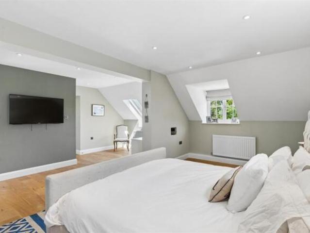 3 bedroom house for sale in Mill Street, Newport Pagnell, MK16