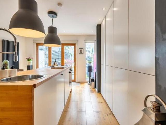 3 bedroom house for sale in Neuchatel Road, Catford, London, SE6