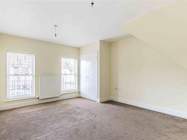 3 bedroom house for sale in Spencer Court, Highfield Road, Bushey, Herts, WD23