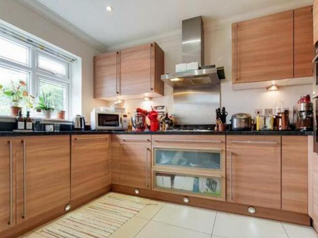 3 Bedroom House For Sale In St James Close