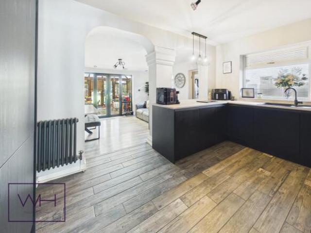 3 bedroom house for sale in St Martins Avenue, Cusworth, Doncaster, DN5