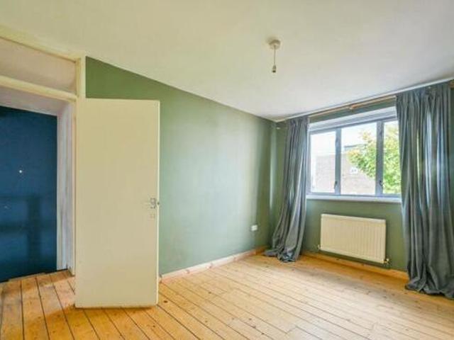 3 Bedroom House For Sale In Stratford, London