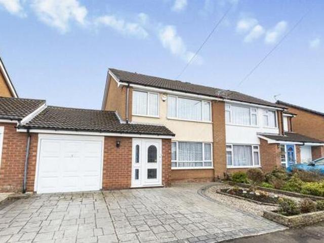 3 Bedroom House For Sale In Poynton