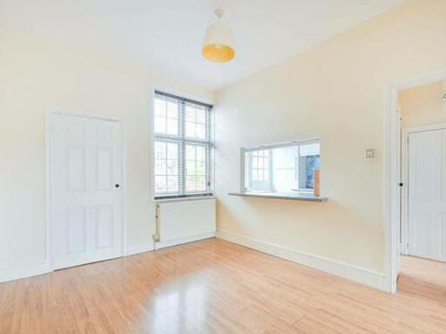 3 Bedroom House For Sale In Pitshanger Lane, London