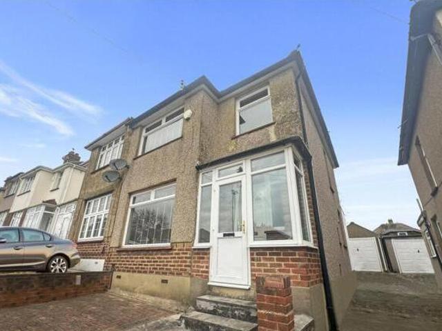 3 Bedroom House For Sale In Plumstead, London
